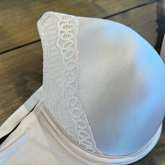 Maidenform | Intimates & Sleepwear | Nwt Maidenform Push Up Plush ...